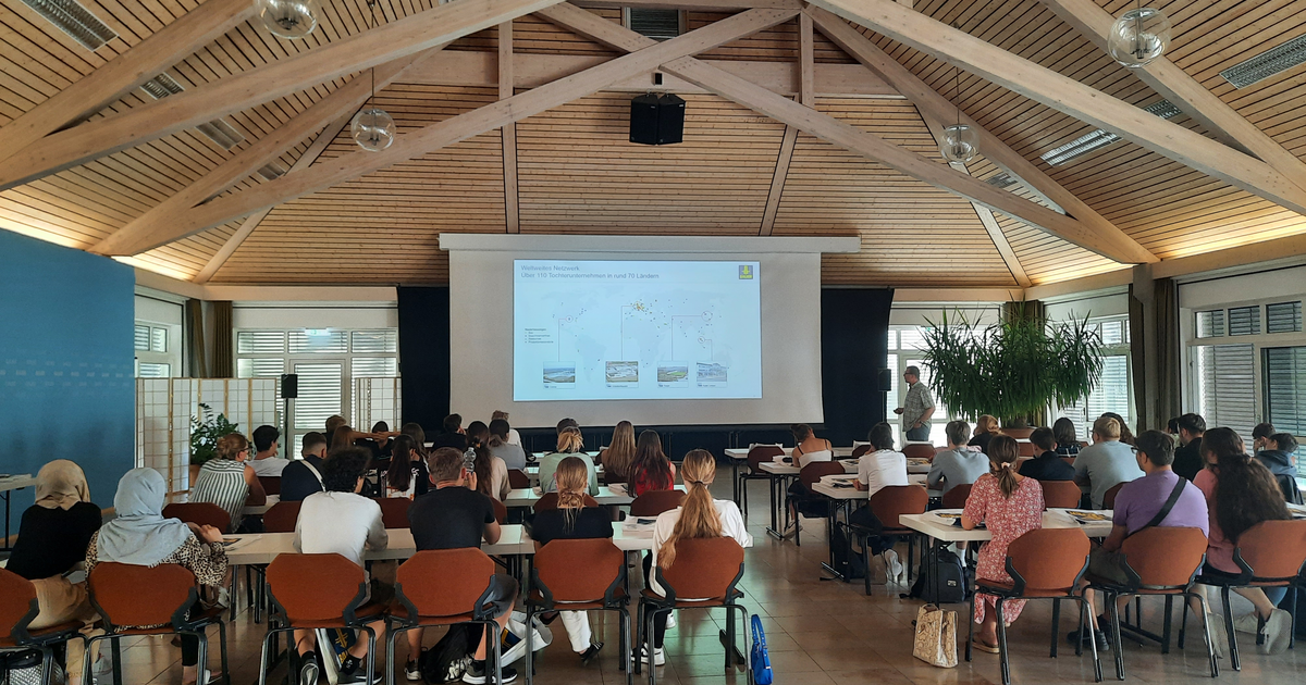 Betriebsbesichtigung bei der BAUER AG